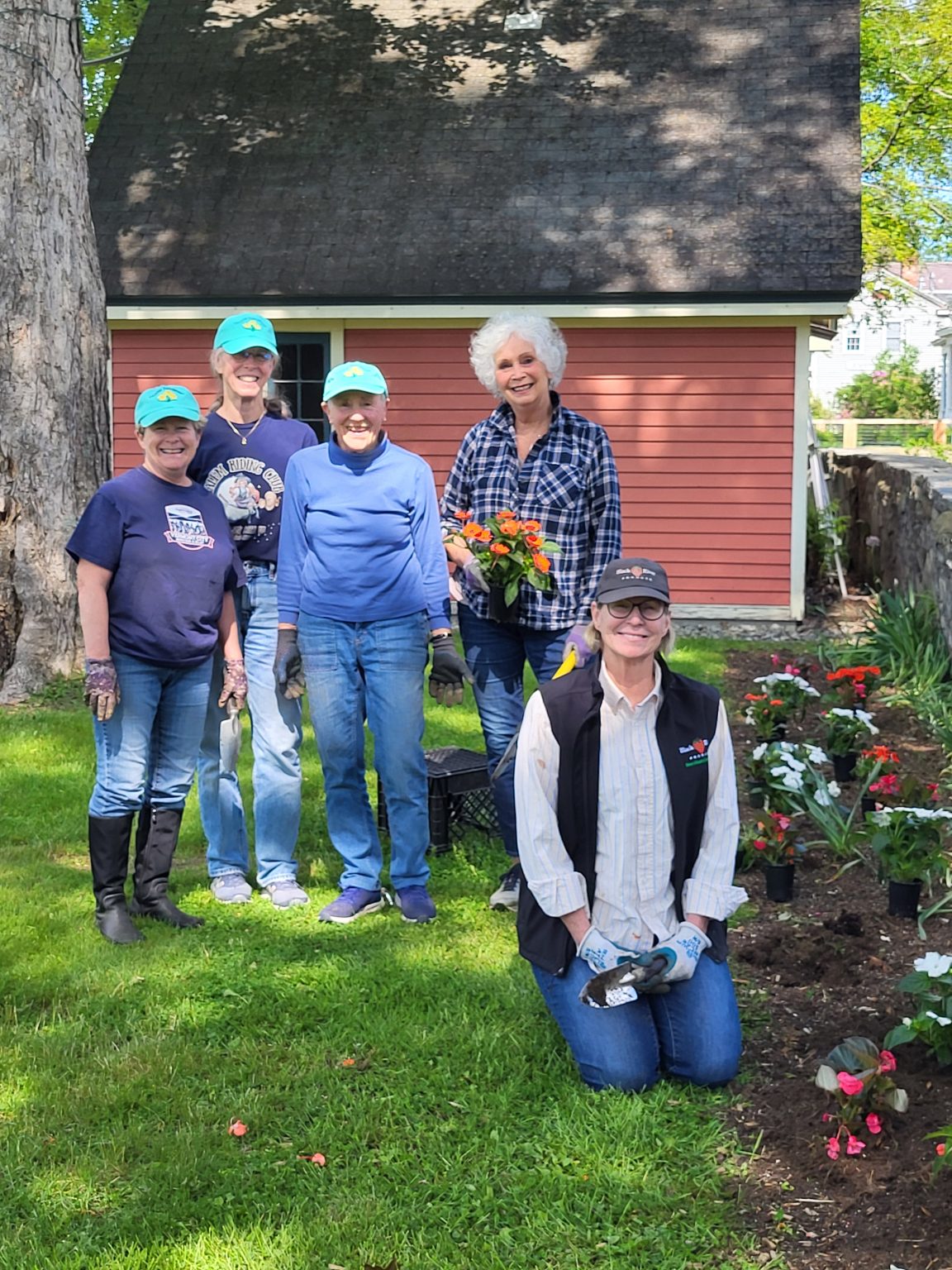 Chester Townscape volunteers plant flowers - The Vermont Journal & The ...